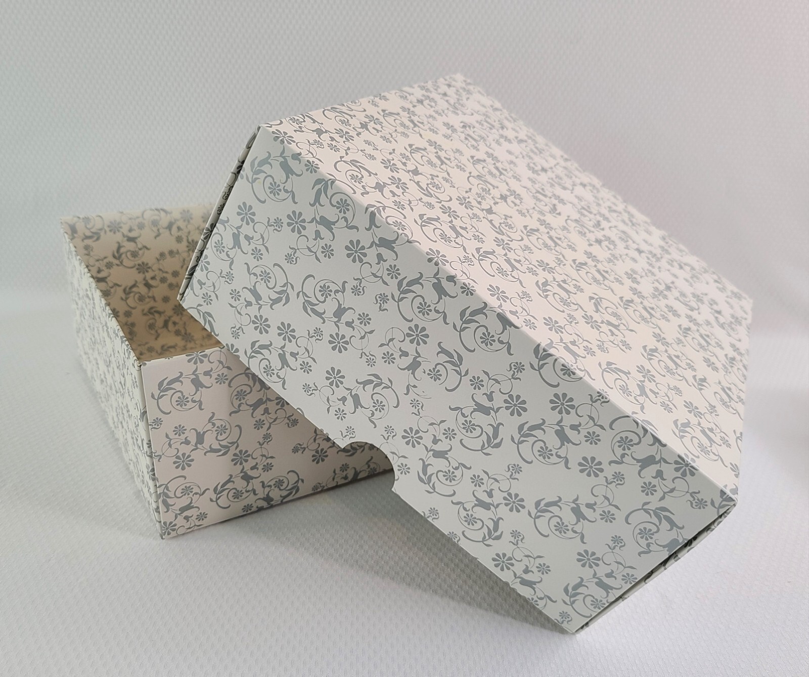 4 WHITE & SILVER FLORAL PRINT GIFT BOXES 8" x 8" x 3.5" Paper Box Sets ...