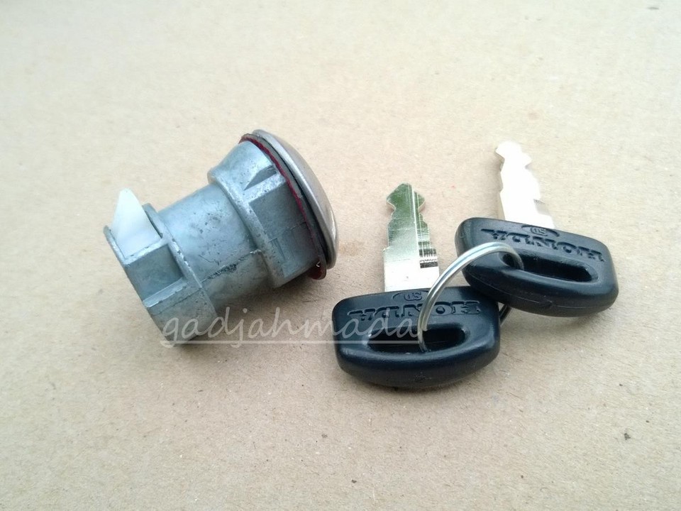 Honda V65 GL500 GL650 Goldwing 1100 CBX Shadow 500 700 Cover Lock ...