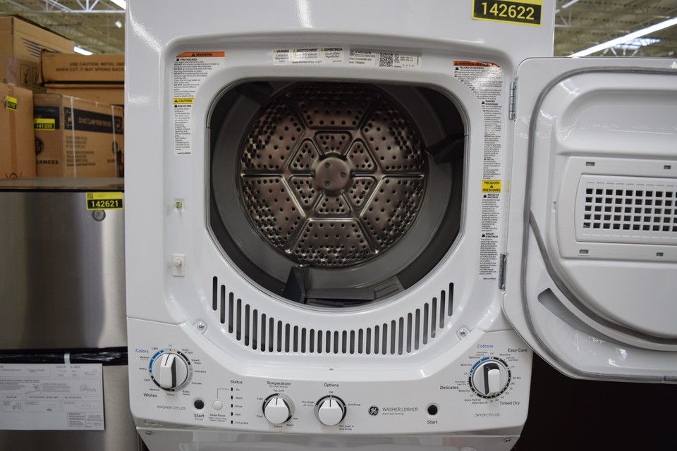 GE Spacemaker GUD24ESSMWW 24" White Electric Laundry Center NOB #142622 ...