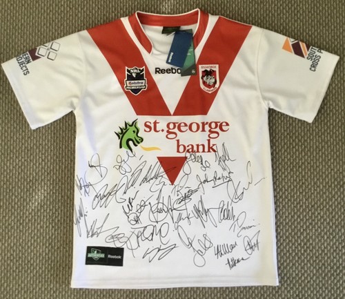 ST GEORGE ILLAWARRA DRAGONS Signed 2015 NRL Jersey - INCL LEGEND JOHNNY ...