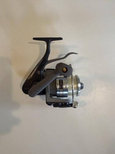 Quantum Hypercast HC3 DL Fishing Reel 2 Ball Bearings Worm Finger ...