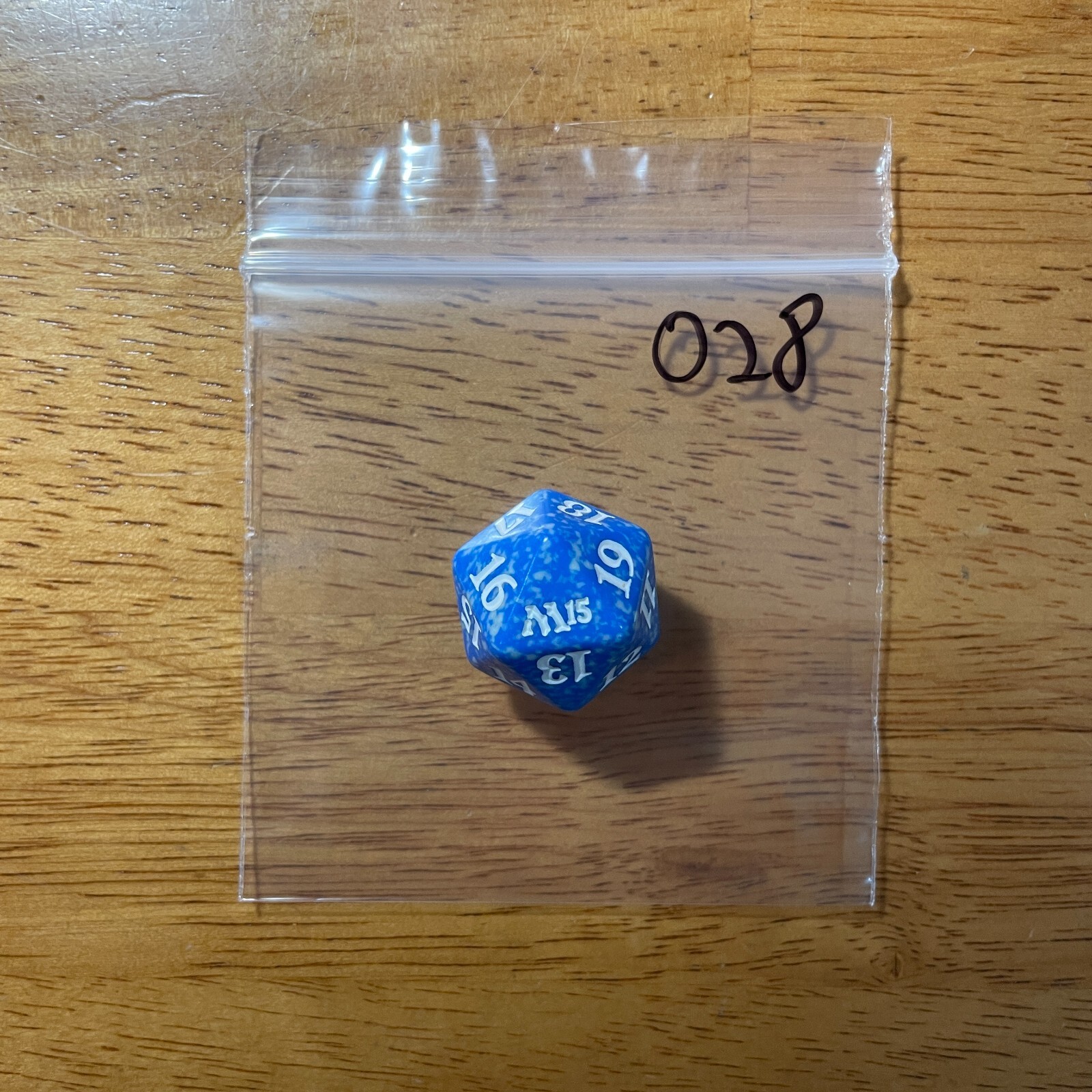 🎲 MTG d20 Spindown 20-sided Life Counter die dice - Magic 2015 - M15 ...