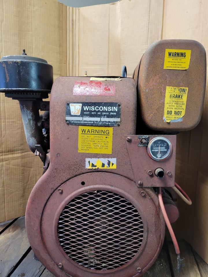 Wisconsin Model AGND Engine Spec # 347296 With Fuel tank Needs Magneto ...