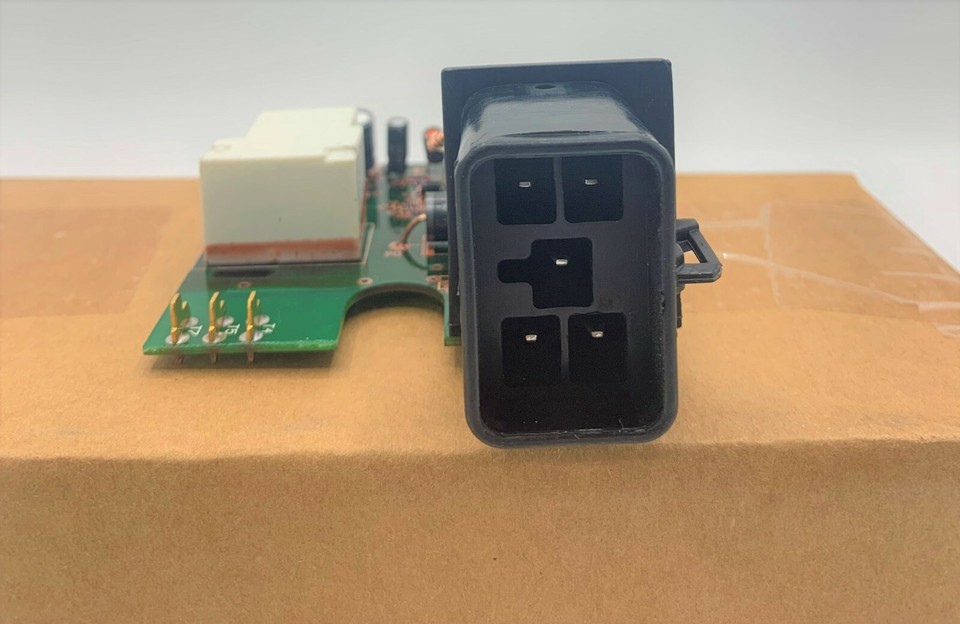 2007-2014 Chevy Suburban Express Van Windshield Wiper Pulse Module ...