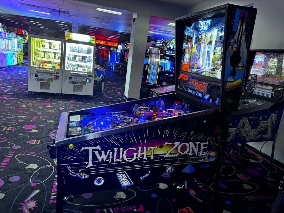 TWILIGHT ZONE Pinball Machine - Bally 1993 - 3603 | eBay
