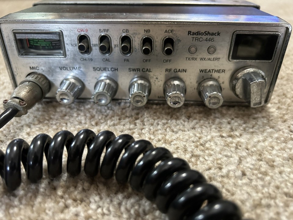 Vintage Radio Shack TRC 446 Mobile In Vehicle CB Radio- with Microphone ...