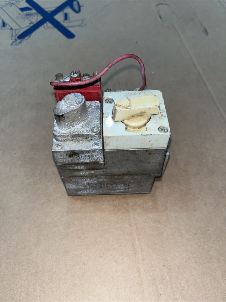 Honeywell, VS820A1088, Single Valve, Standing Pilot Combination Gas ...