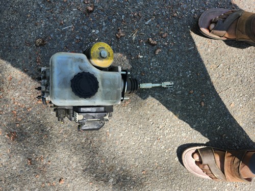 2003-05 Toyota 4Runner Genuine ABS Control Module | eBay