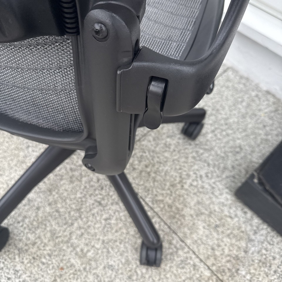 Herman Miller Aeron Chair Size B MK2 Final Pellicle Wave Mesh - USED ...