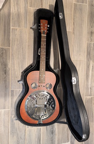 USED Dobro Hound Dog Resonator guitar with hardshell case | eBay