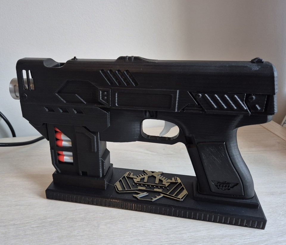 Lawgiver MK II JUDGE DREDD - Full Scale Replica Cosplay Prop - Fully ...