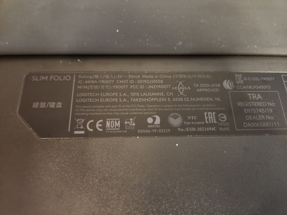 Logitech Slim Folio Keyboard iPad 7th 8th 9th Gen YR0077 REPLAACEMENT ...