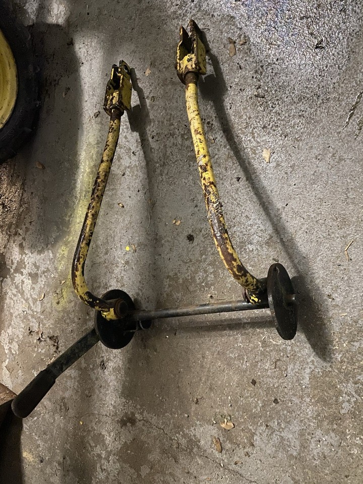 JOHN DEERE 420 430 Lawn 60" Deck Front Draft Hanger Arms AM39379 ...