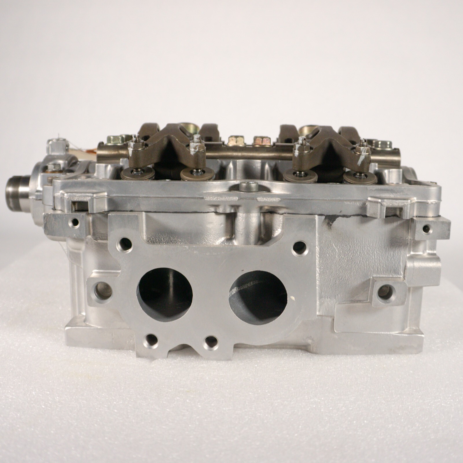 Subaru EJ25 SOHC Q25 Left Cylinder Head Non-AVLS No EGR Port: Forester ...