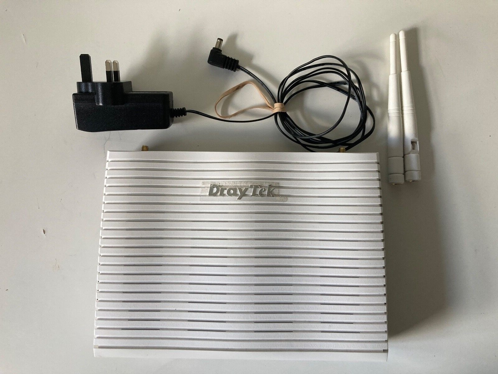 DrayTek Vigor 2860N 300 Mbps 1000Mbps Wireless N Router (2860N) for ...