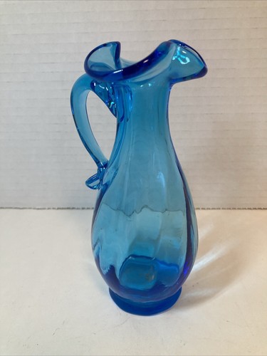 Vintage Ribbed Swirl BLUE Art GLASS Pinched Spout Pitcher Vase Applied ...