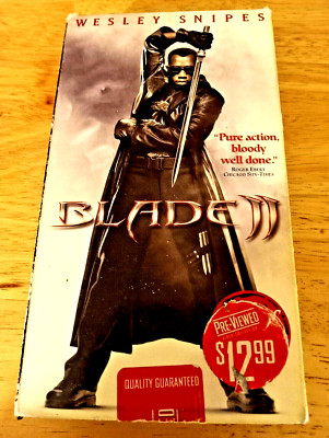 BLADE II - VHS - 2002 - BLOCKBUSTER RENTAL w/LABEL - SEE PICS - TESTED ...