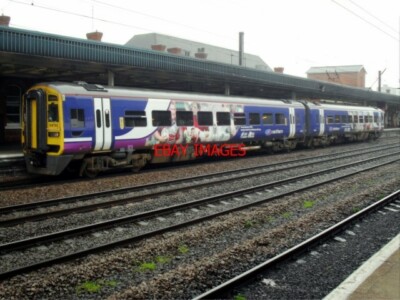 PHOTO NORTHERN CLASS 158 DMU 158790 AT DONCASTER RAILWAY STATION 2010 ...