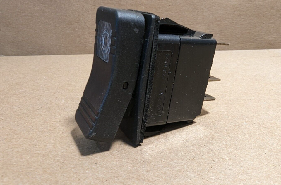 (New) Carling Technology Contura II Lighted Rocker Switch V1D1 20A 12V ...