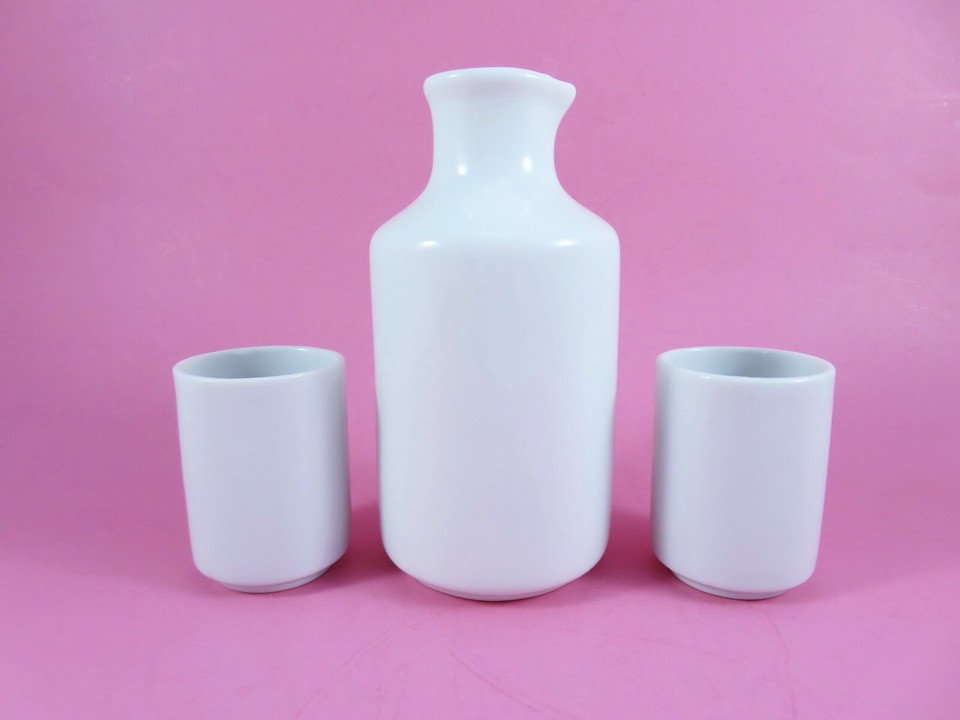 Japanese Porcelain Sake Set 3 Piece Geisha Girl Designs Vintage 1970's ...