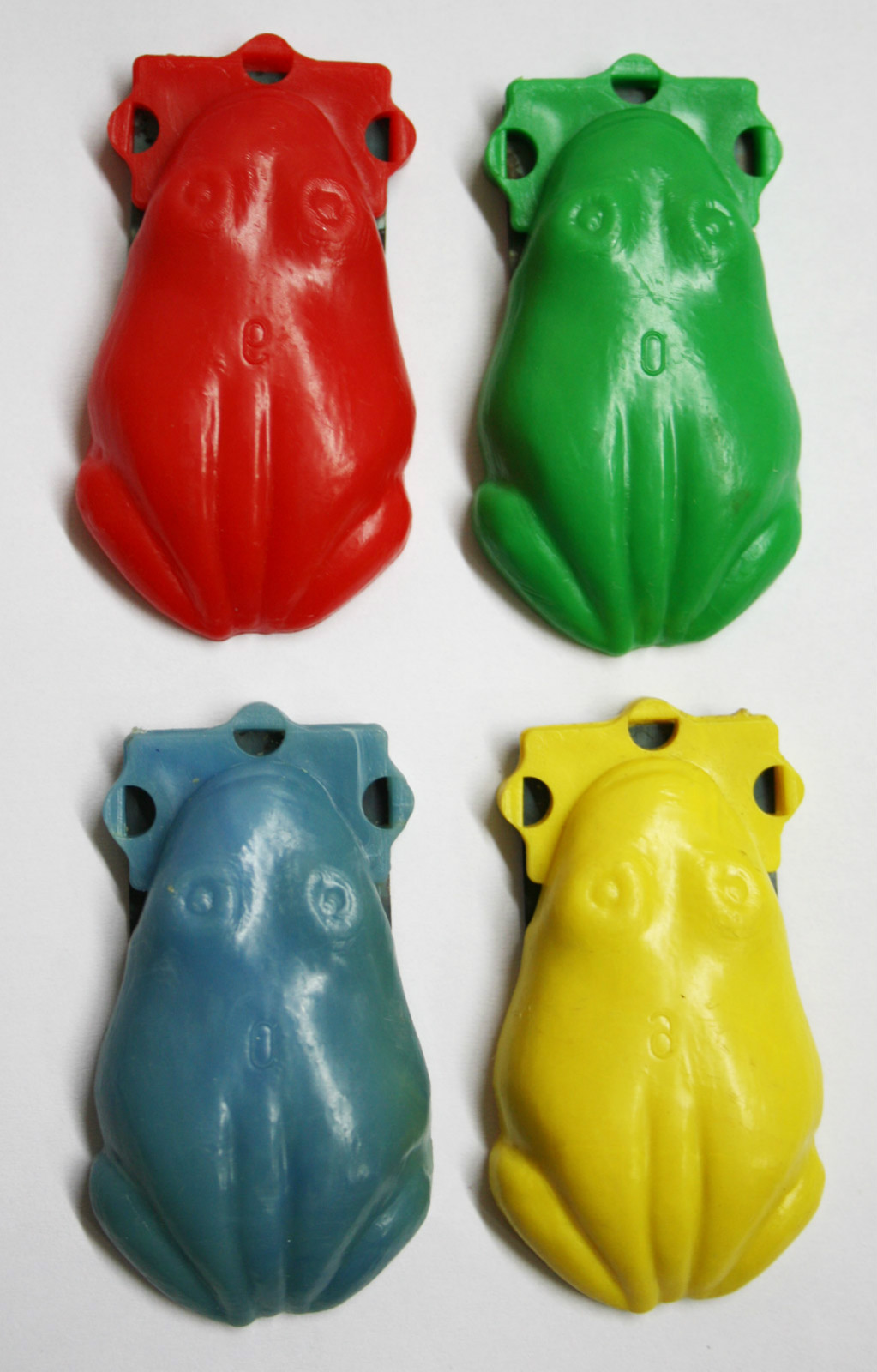 1X VERY RARE VINTAGE 70'S FROG PLASTIC SOUND PENNY TOY NOISE MAKER ...