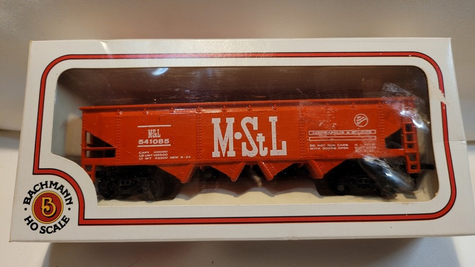 Bachmann HO Scale, Minneapolis & St Louis 42’ Open Quad Offset Hopper ...