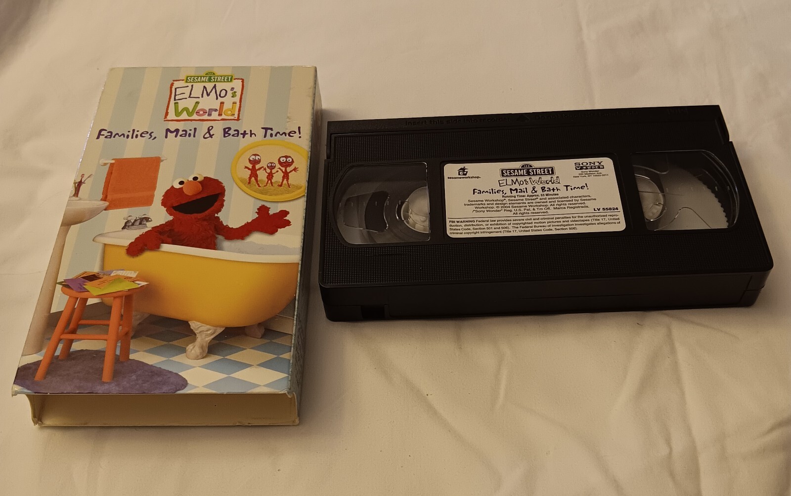 Elmos World - Families, Mail and Bath Time (VHS, 2004) 74645582436 | eBay