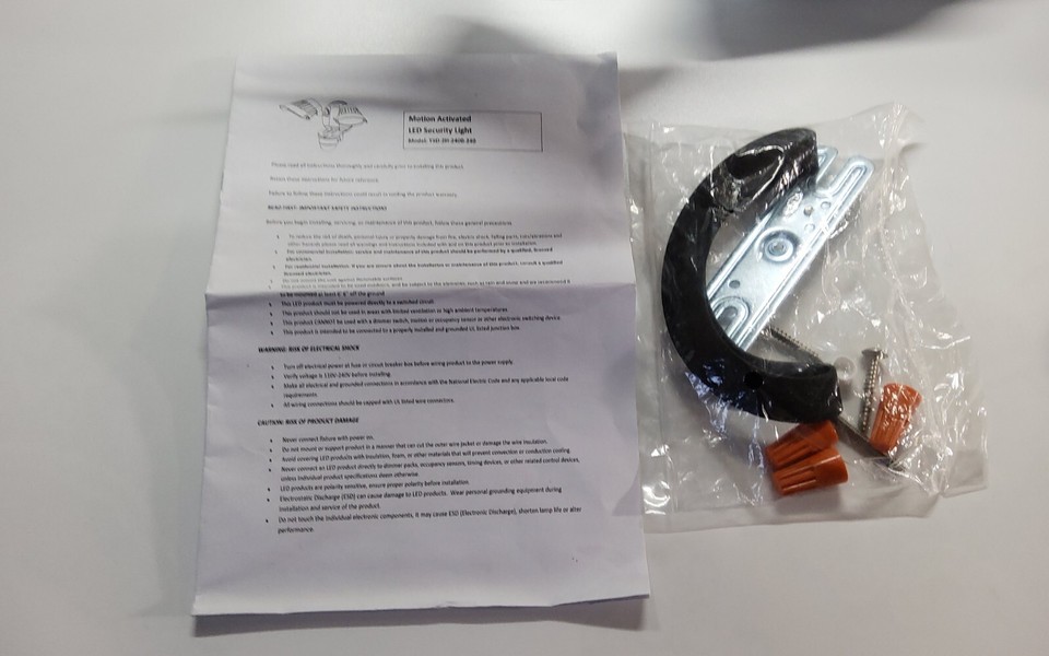 Intertek 2 head Security With Motion Sensor/LED security Light-NEW | eBay