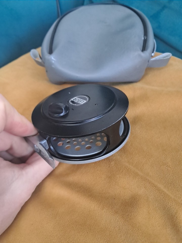 Leeda Rimfly King Size Fly Fishing Reel Vintage 3.5" In Soft Reel Case ...