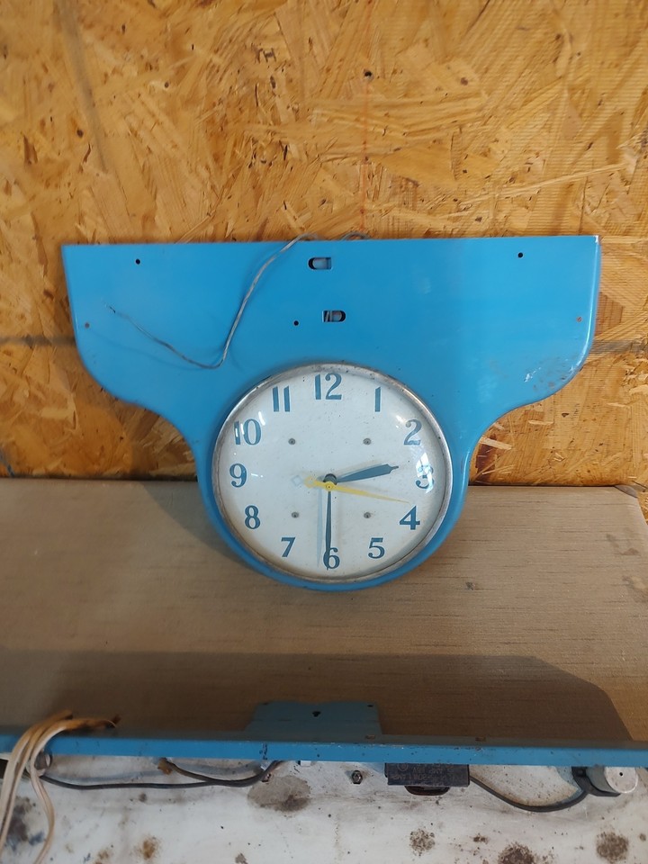 Vintage Clock Ohio Advertising Display Co Tear Drop Clock For Parts Or ...