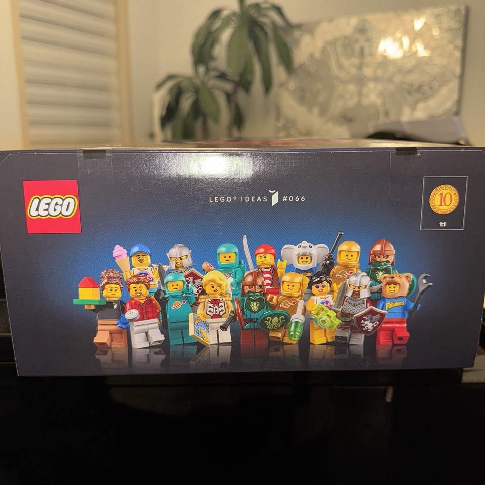 Lego 21358 Ideas Minifigure Vending Machine SEALED 16 Minifigures SHIPS ...