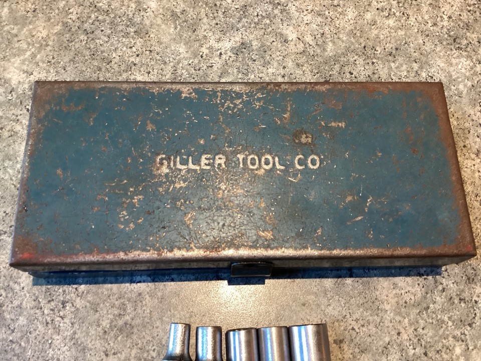 Vintage Giller 1/4 T Handle Breaker Bar With 5 Giller Sockets + storage ...