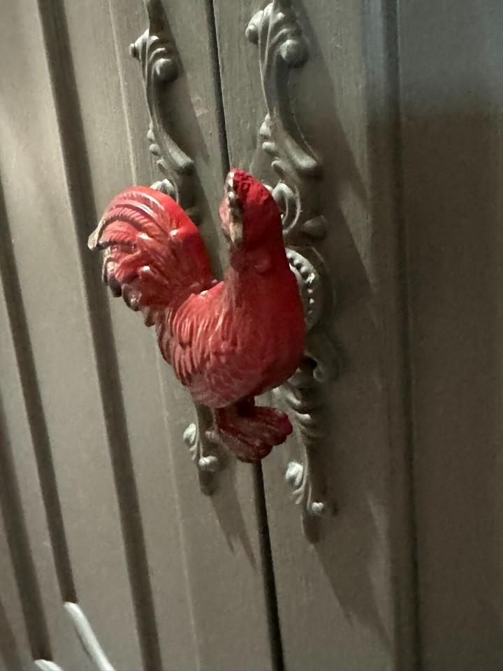 Rustic Cast Iron Drawer Pull Handle Red Rooster Cabinets Knob Chicken ...