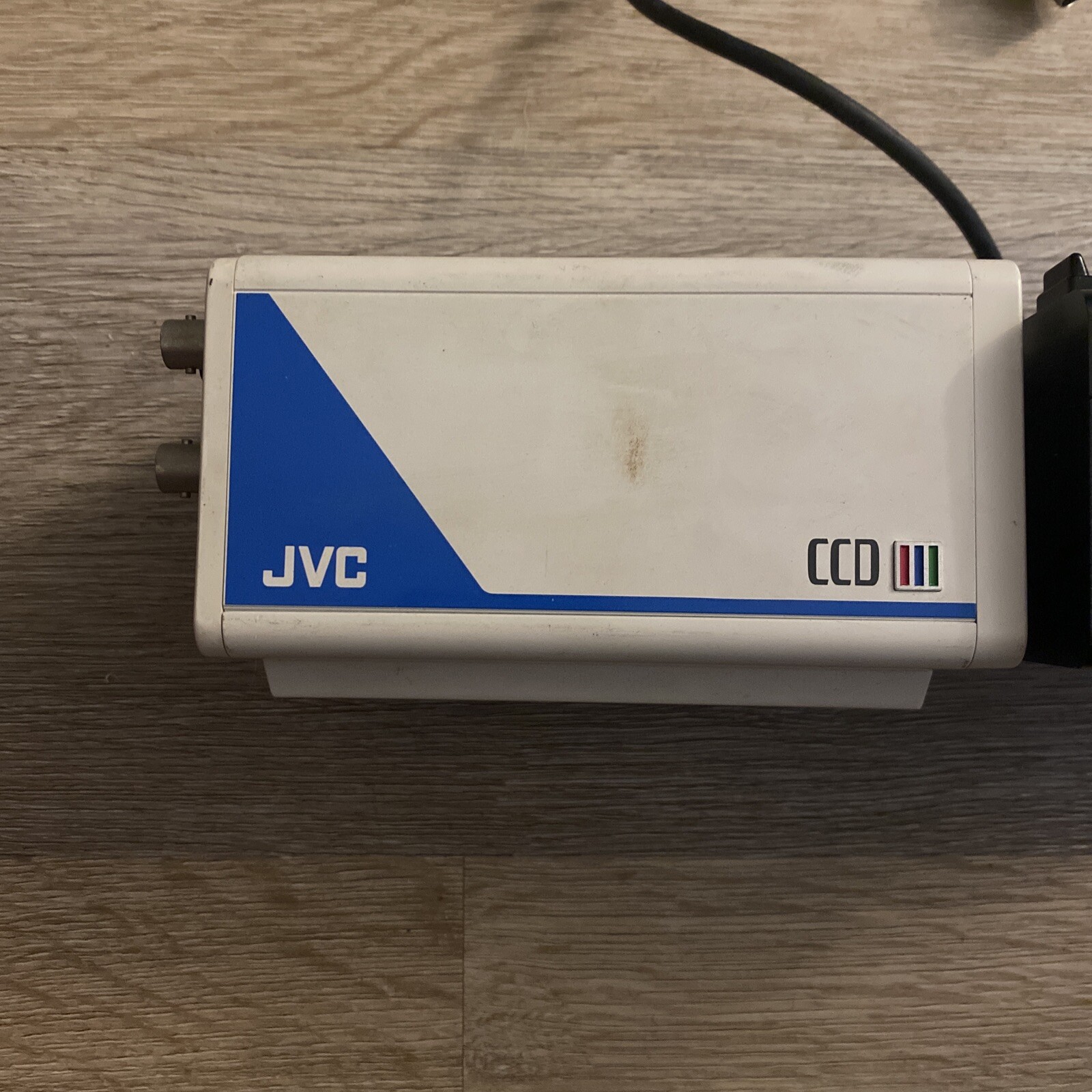 JVC TK-870U CCD RGB COLOR VIDEO CAMERA 12VDC AF Zoom LENS HZ-C611AF(U ...