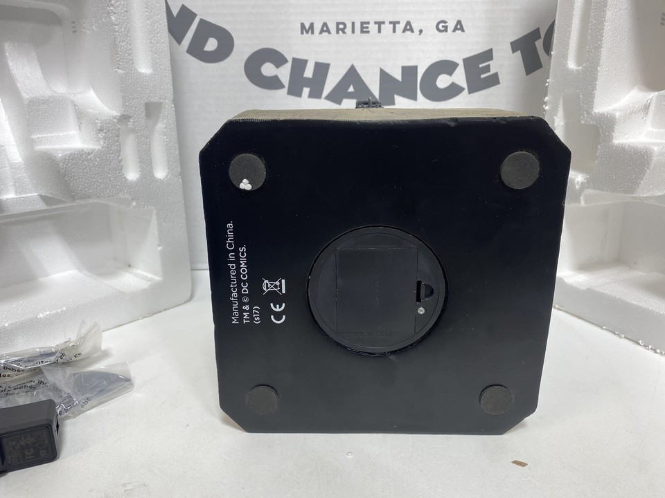 DC Direct Bat Signal Prop Replica Limited Edition - Batman Symbol Light ...