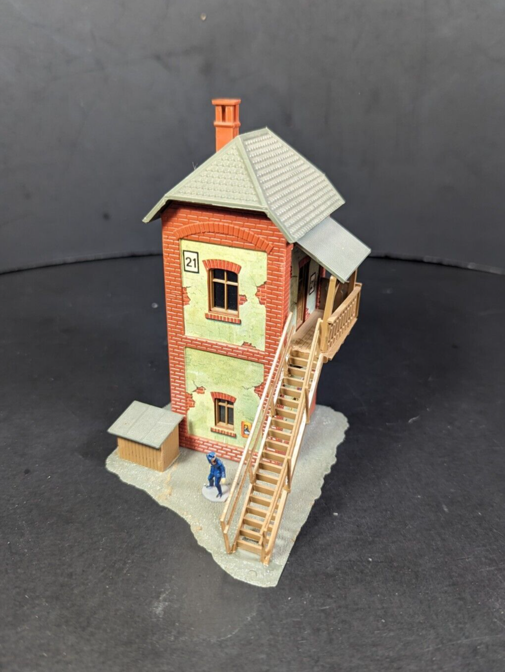 Vintage POLA H0 Scale Railway Control Tower Building 1:87 - ASSEMBLED ...