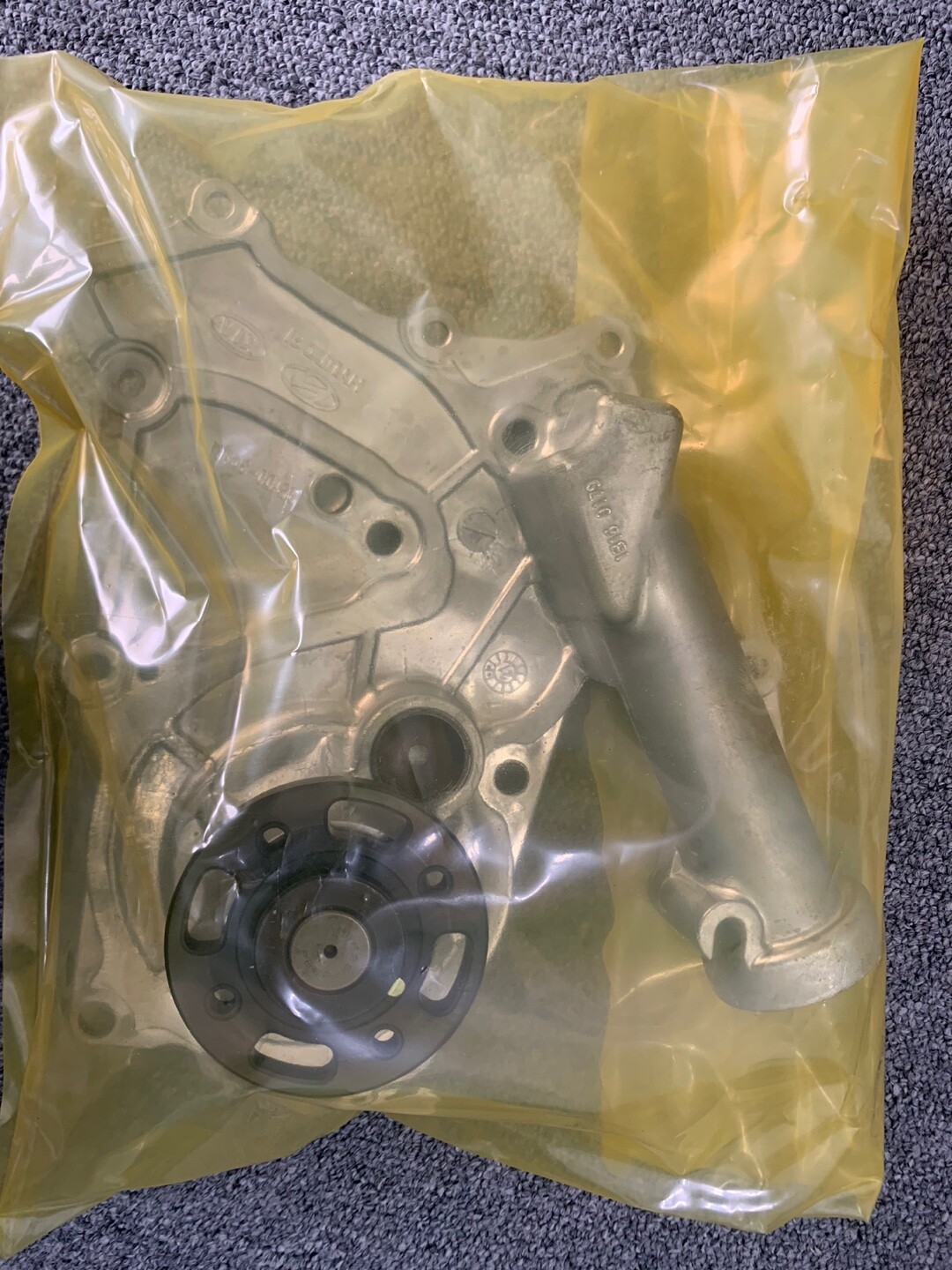 OEM 25100-3C131 Water Pump Coolant *3.3L* UPS Ship# for Kia Sorento ...