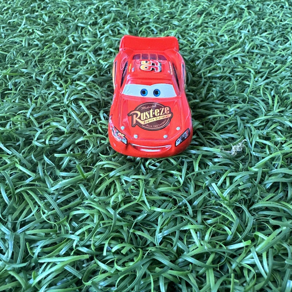 Disney Pixar Cars Lightning Mcqueen Car Rust-eze | eBay
