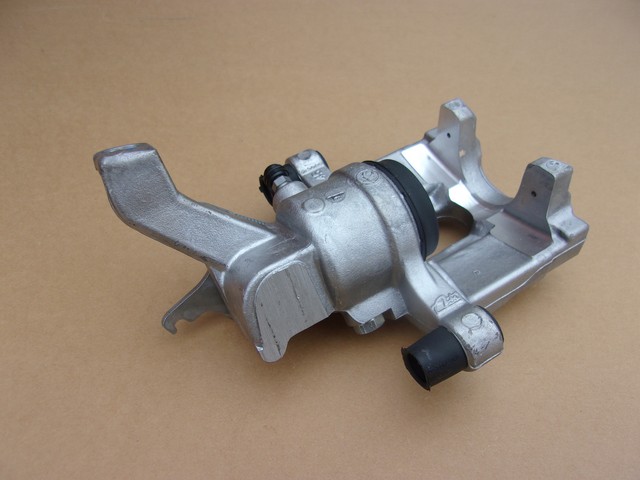 Jaguar XJ 2010 to 2018 Right Rear Brake Caliper 5.0 Liter C2D35333 Part ...