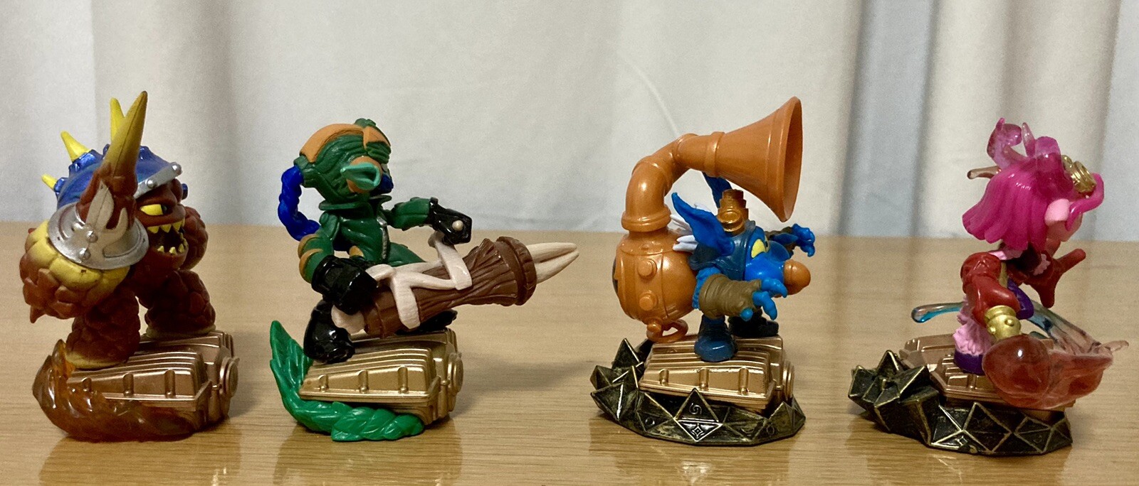 Lot of 4 Skylander Superchargers Splat Stealth Elf Lava Lance Eruptor ...