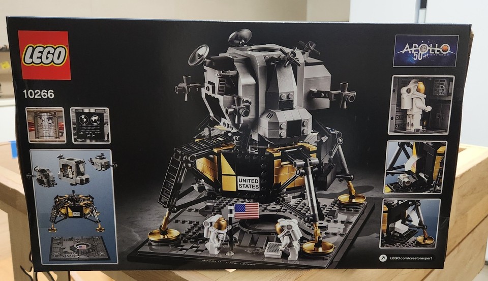 LEGO® Creator Expert: NASA Apollo 11 Lunar Lander (10266) BNIB Sealed ...