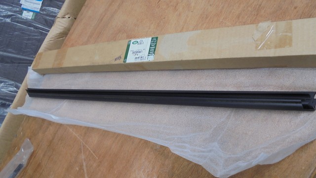 Genuine Land Rover Evoque LH Door Belt Weather Strip LR048292 for sale ...
