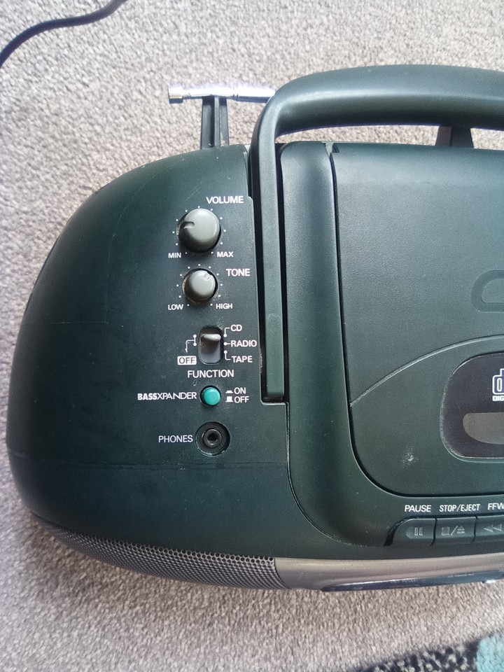 Sanyo portable cd/radio/tape player | eBay UK