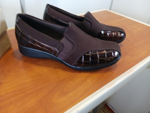 Clarks Un Loop 2 Walk Loafers Womens Size 7 M Brown Leather Slip On ...