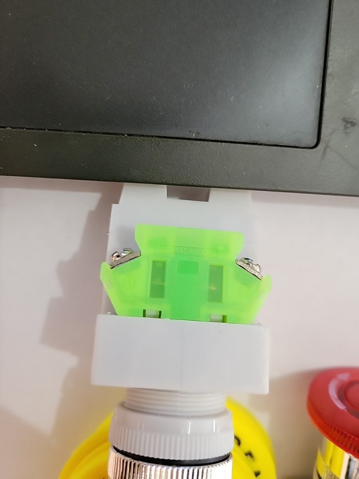 INDUSTRIAL controls EMERGENCY shut off switch lighted 24v - max 660V ...