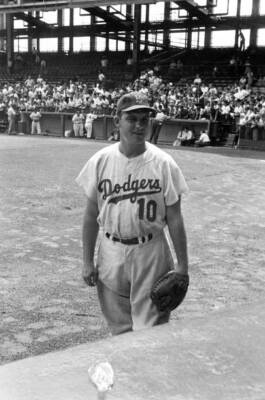 Brooklyn Dodgers Rube Walker On Field 1956 Old Baseball Photo | eBay ...