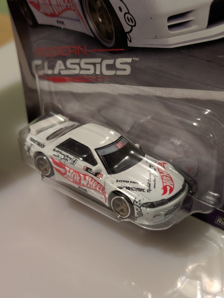 Hot Wheels Nissan Skyline GTR R32 Pandem - Modern Classics Car Culture ...
