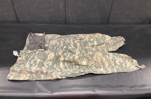 GENUINE US ARMY WET WEATHER TROUSERS. ACU CAMO MEDIUM-REGULAR SIZE ...