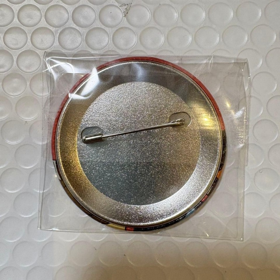 Chainsaw Man Exhibition Random Can Badge Power | eBay