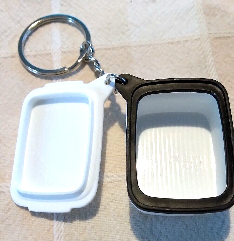 Tupperware Bread Bin / Box Keychain - Opens!! - VERY RARE / Not USA ...